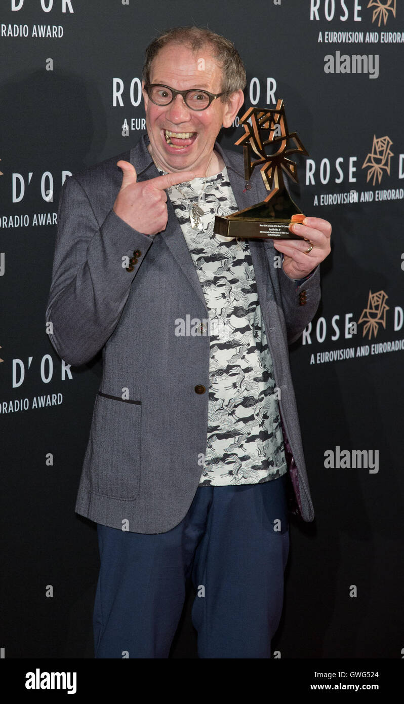 Berlin, Germany. 13th Sep, 2016. Jon Plowman holding up the Rose d'Or ...