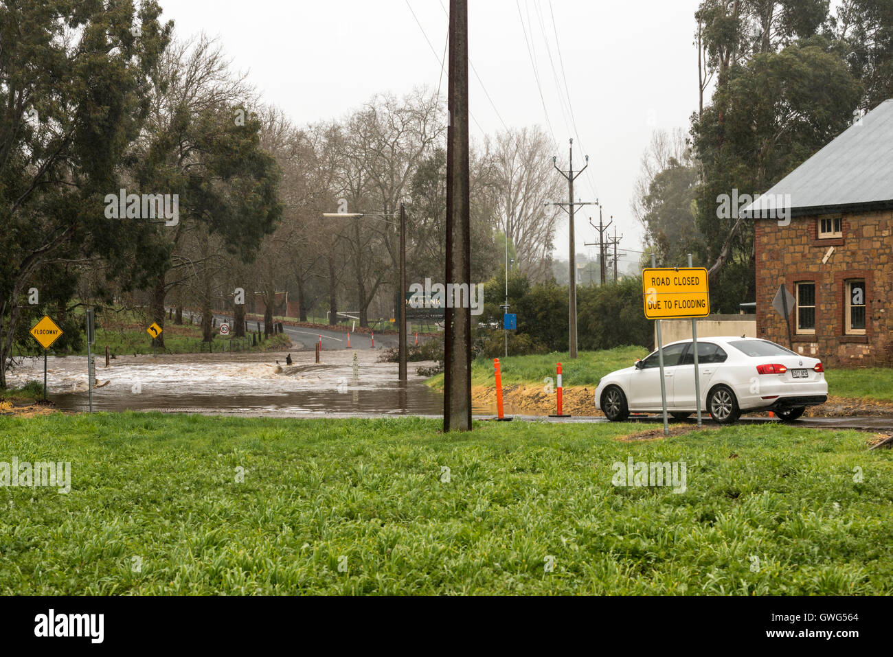Road sign floodway australia High Resolution Stock Photography and ...