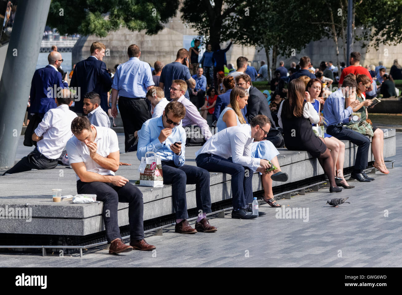 People enjoy warm weather next hi-res stock photography and images - Alamy