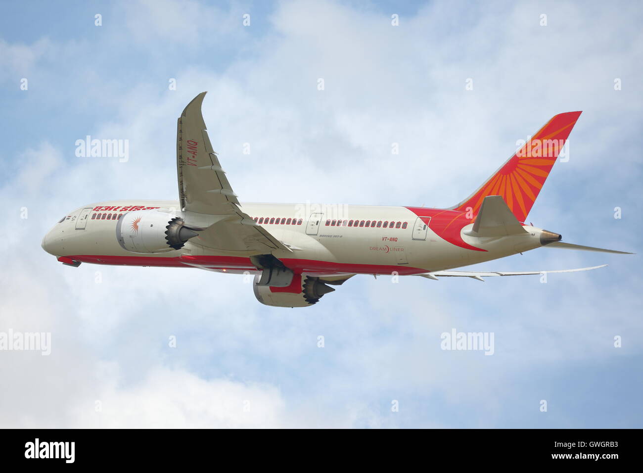 Air India Boeing 787-8 Dreamliner VT-ANQ departing from London Heathrow ...