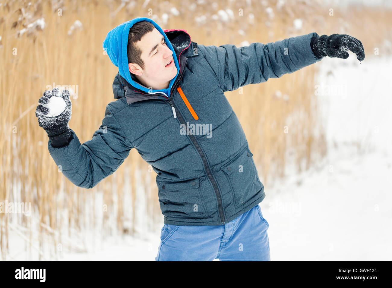 Throw snowballs hi-res stock photography and images - Alamy