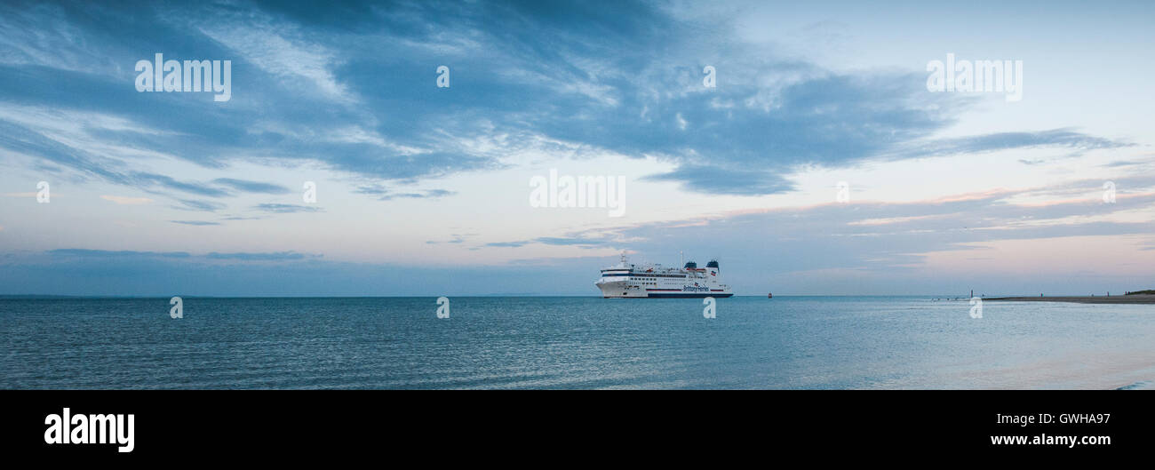 Brittany Ferries vessel Barfleur passes Studland en route to Poole ...
