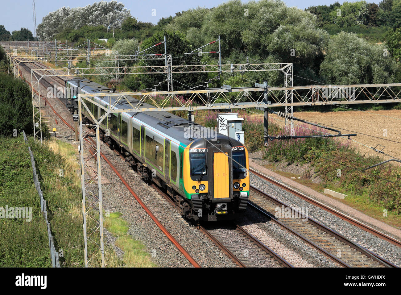 Class 350 train hi-res stock photography and images - Alamy