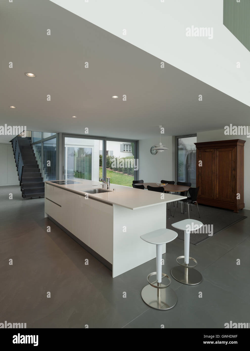 Interior of a modern house, wide open space with kitchen Stock Photo ...