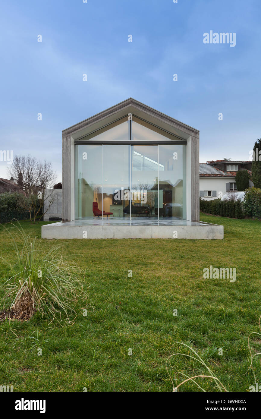 Exterior of a modern house, view from lawn Stock Photo - Alamy