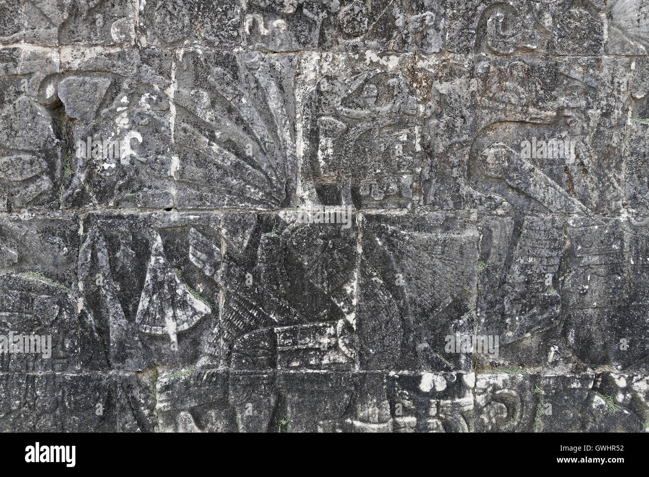 Scenic views of Chichen Itza Maya ruins on Yukatan Peninsula, Mexico ...