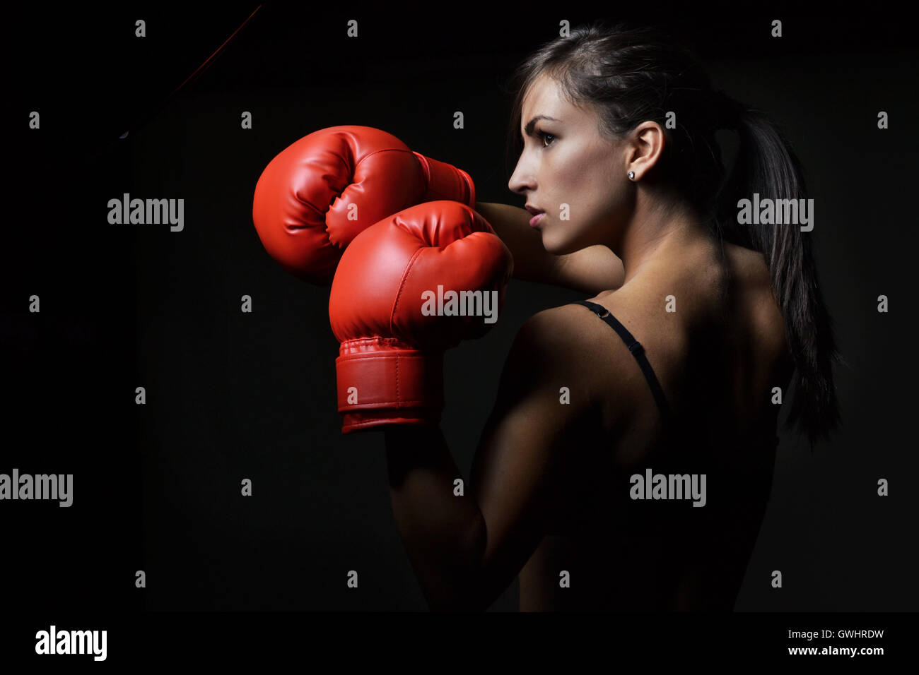 beautiful woman boxing Stock Photo - Alamy