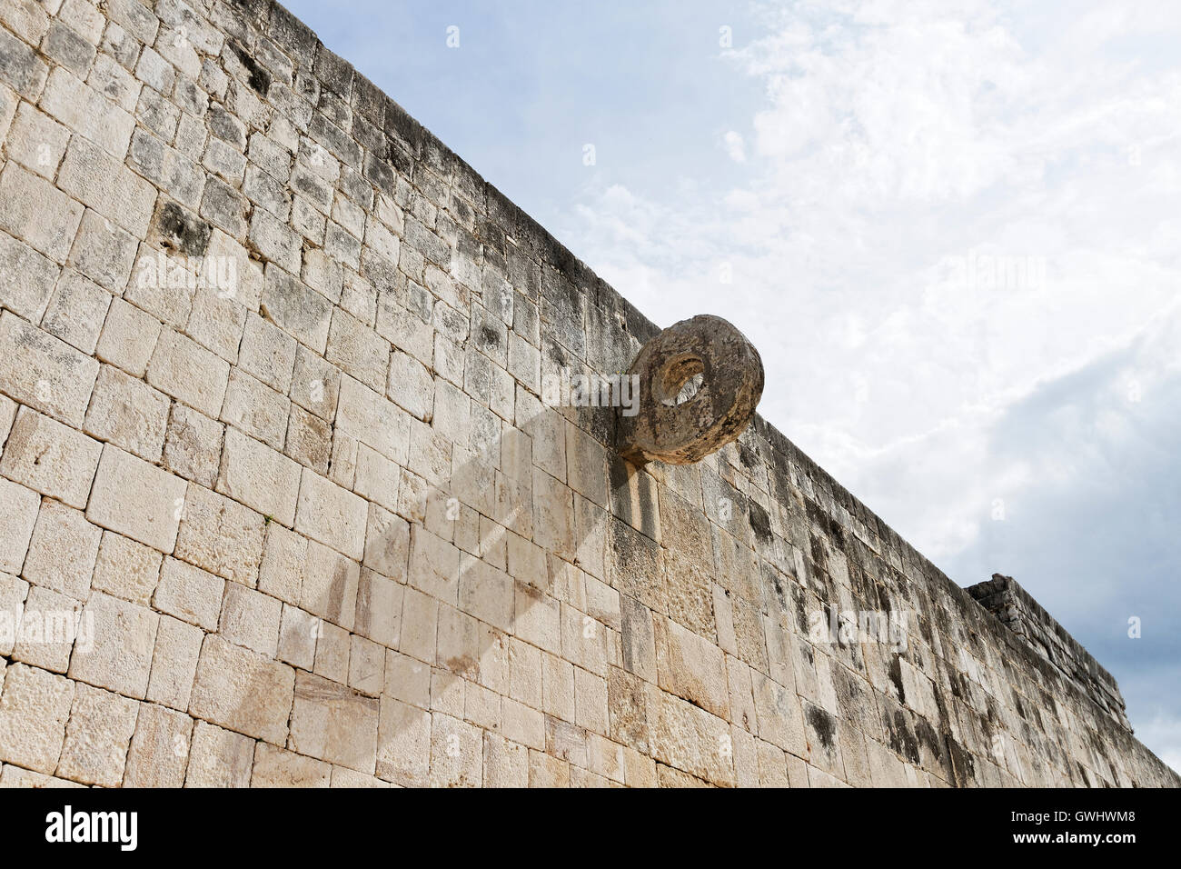 Scenic views of Chichen Itza Maya ruins on Yukatan Peninsula, Mexico ...