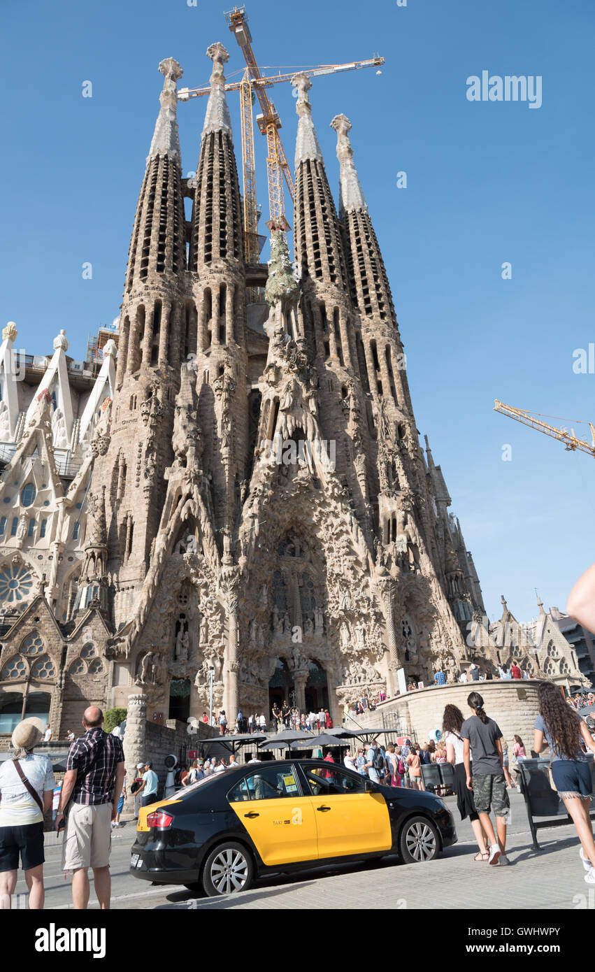 The iconic and unfinished stunning Gaudi Cathedral, The Sagrada Familia ...