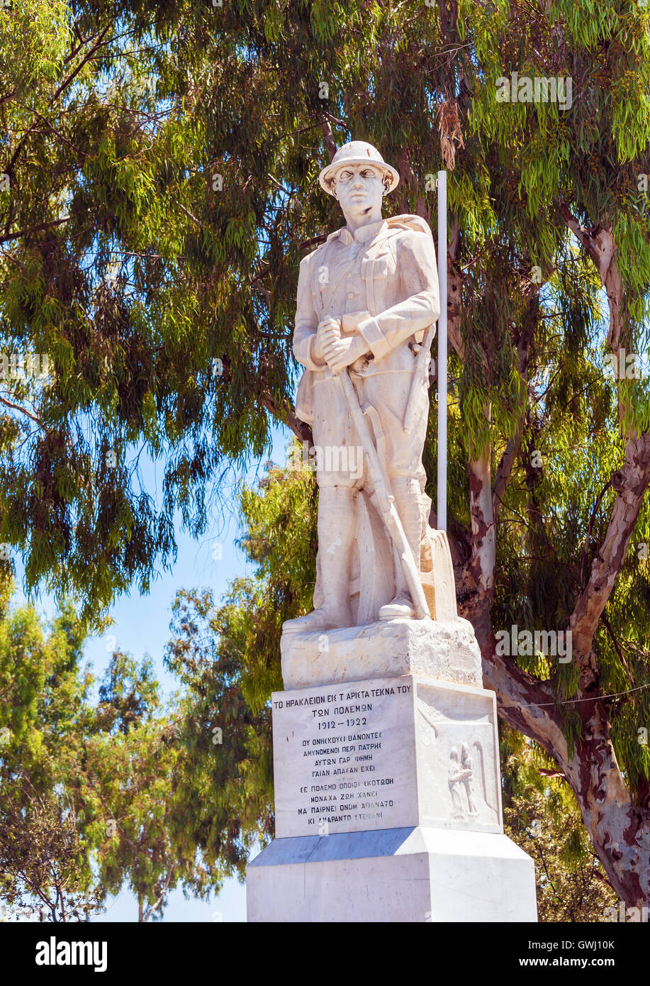 Statue of the Unknown Soldier In the centre of Eleftherias Square ...