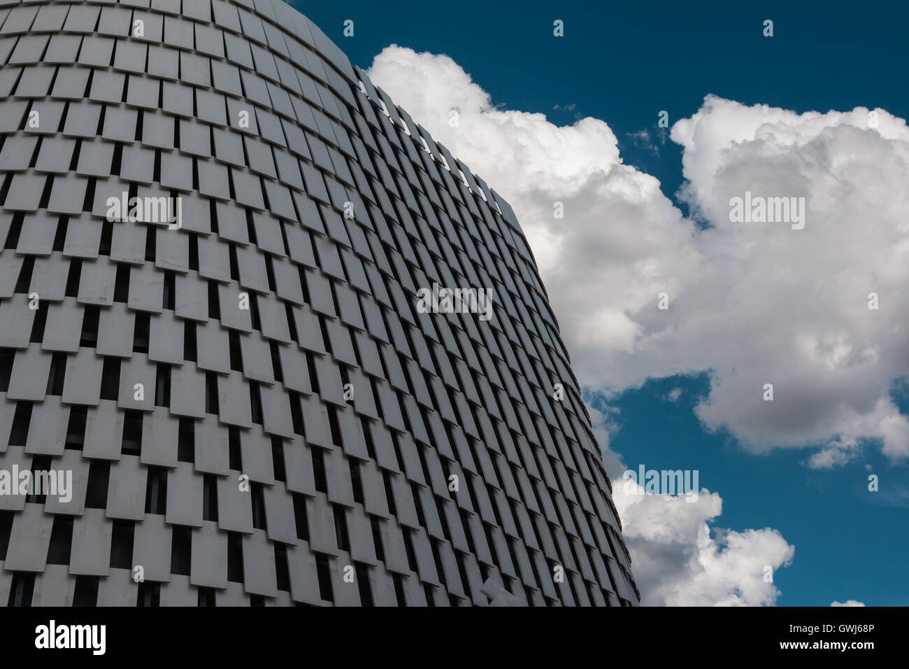 Silver building facade hi-res stock photography and images - Alamy