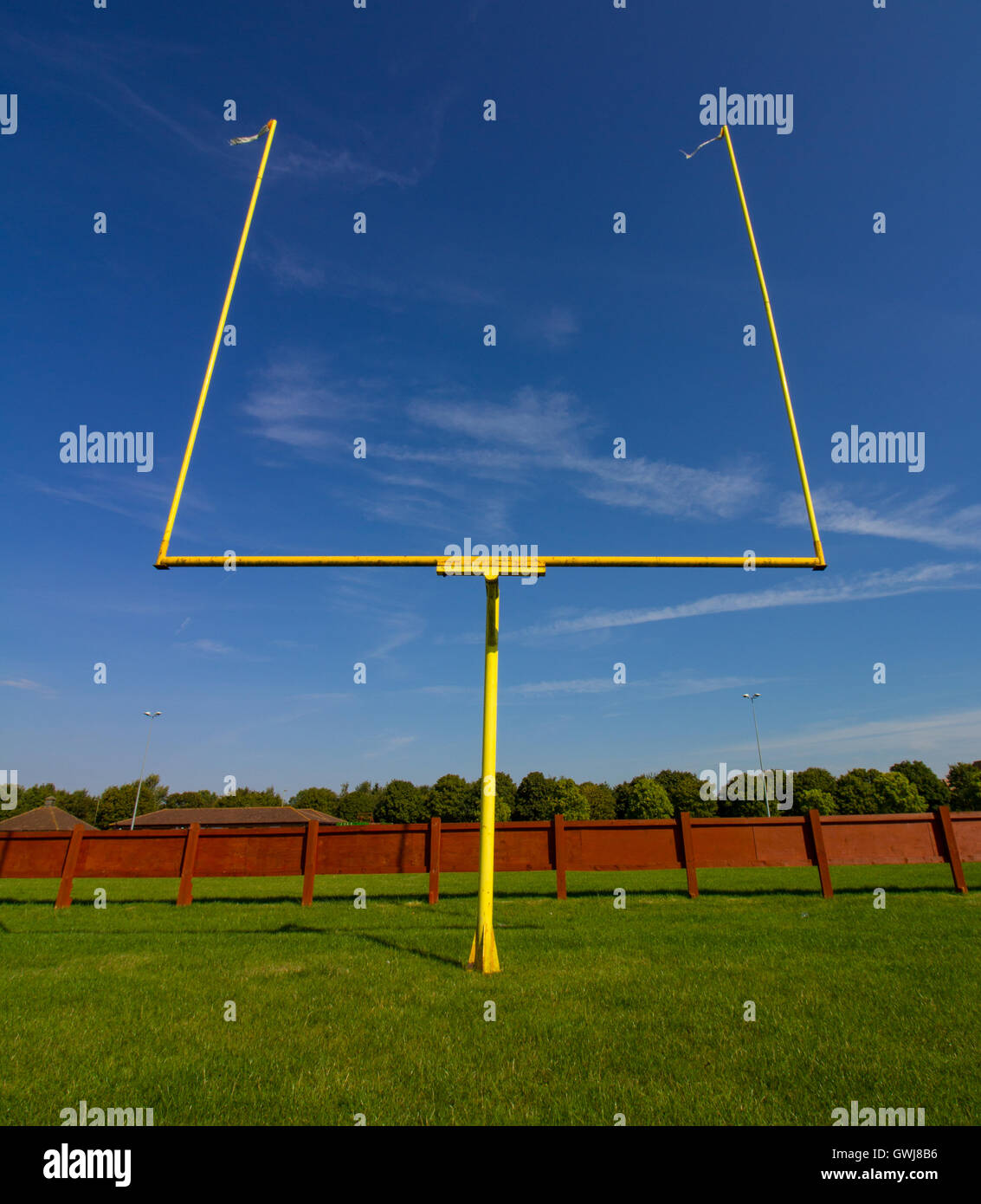 End zone football field hi-res stock photography and images - Alamy