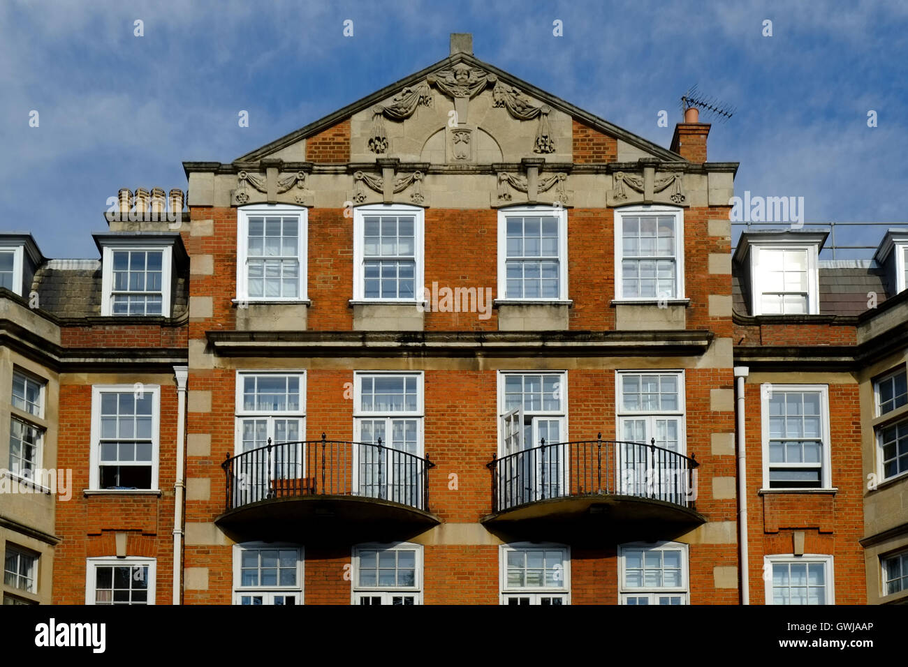London Mansion Flats Stock Photo - Alamy