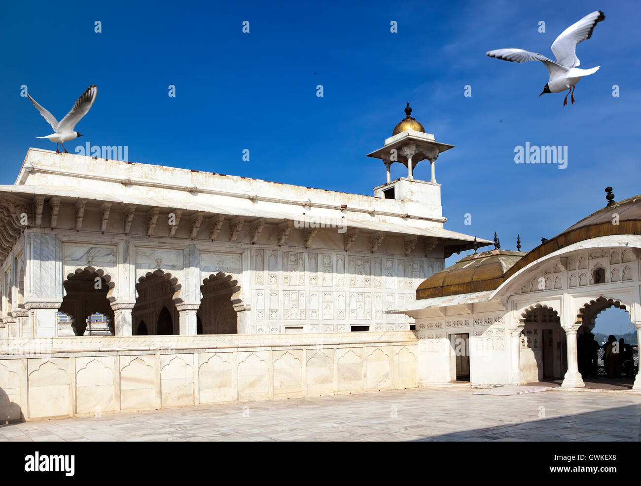 White palace hi-res stock photography and images - Alamy