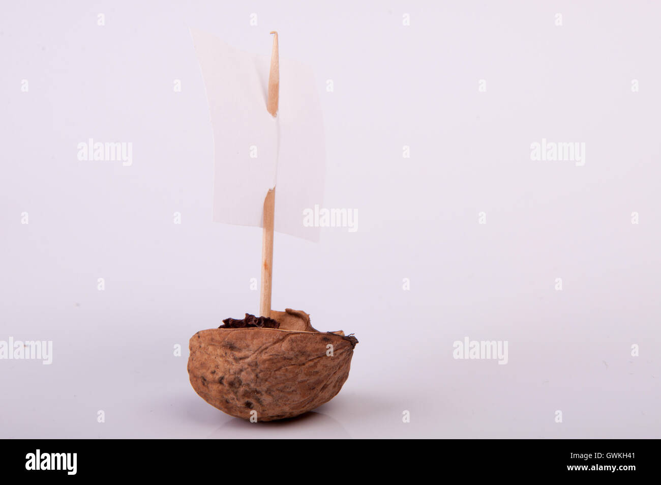 Walnut shell boat hi-res stock photography and images - Alamy