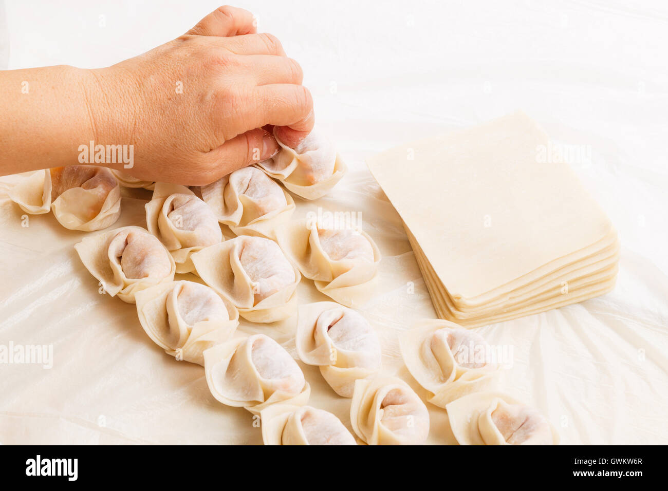 Making of Traditional Chinese dumpling Stock Photo - Alamy