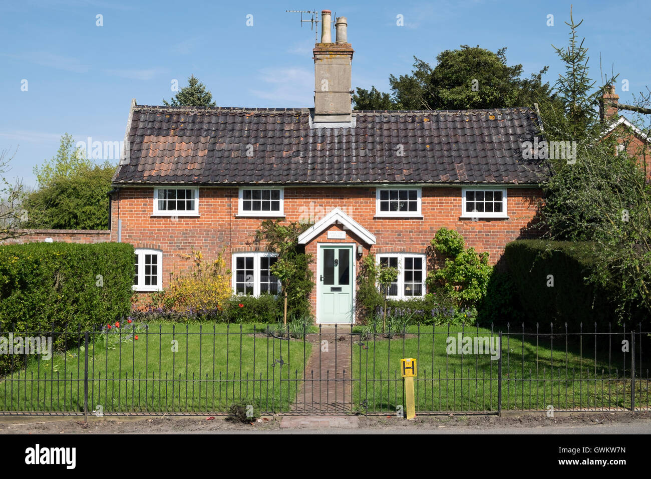 Cottage, Stradbroke Suffolk Stock Photo - Alamy