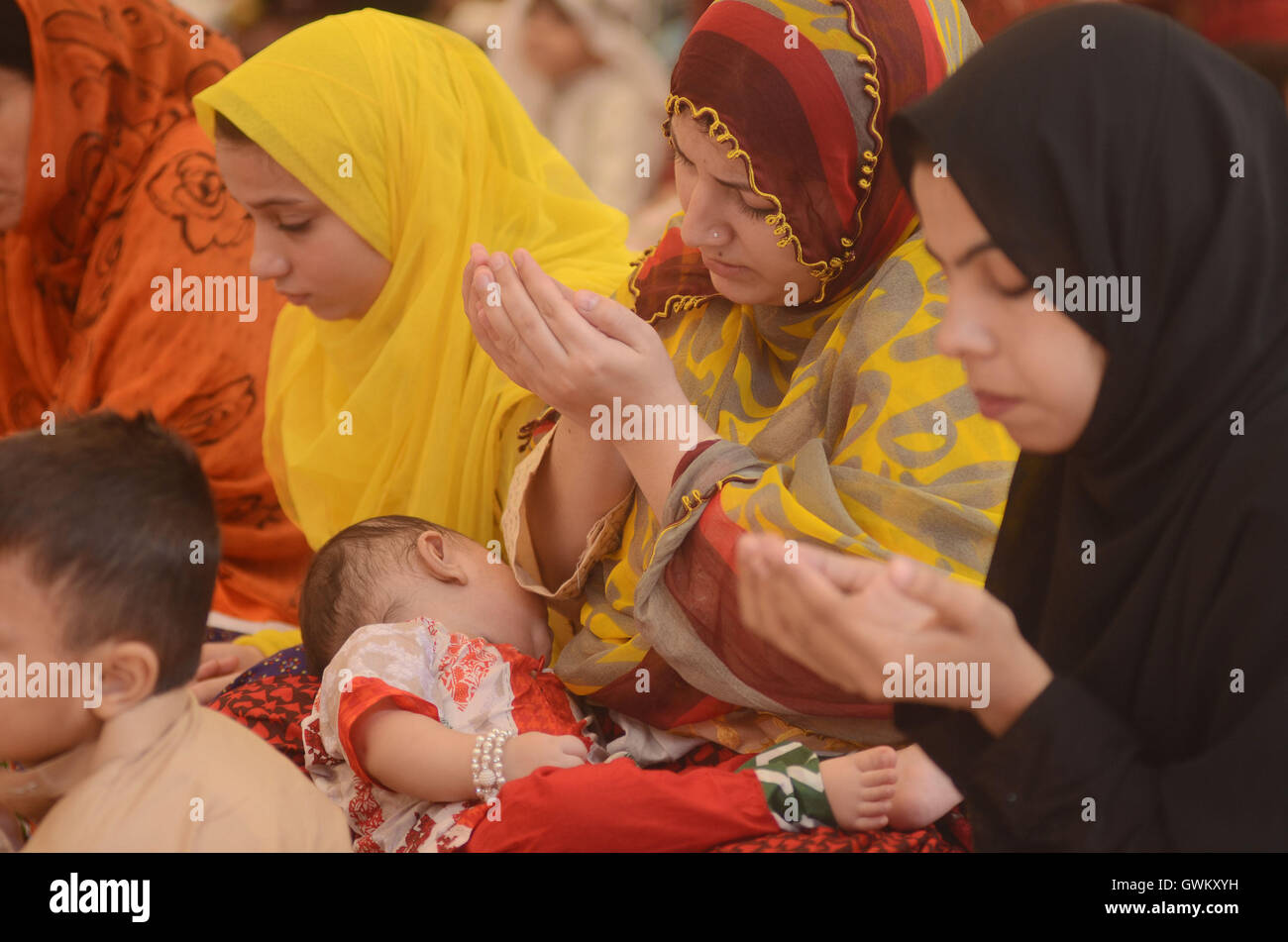 Lahore, Pakistan. 13th Sep, 2016. Pakistani Muslims take a part of Eid ...