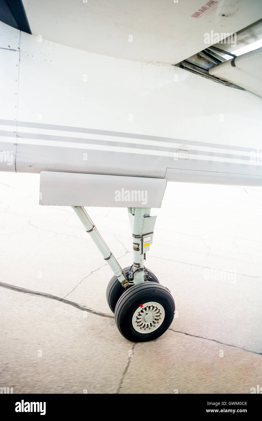 Detail of plane wheels hi-res stock photography and images - Alamy