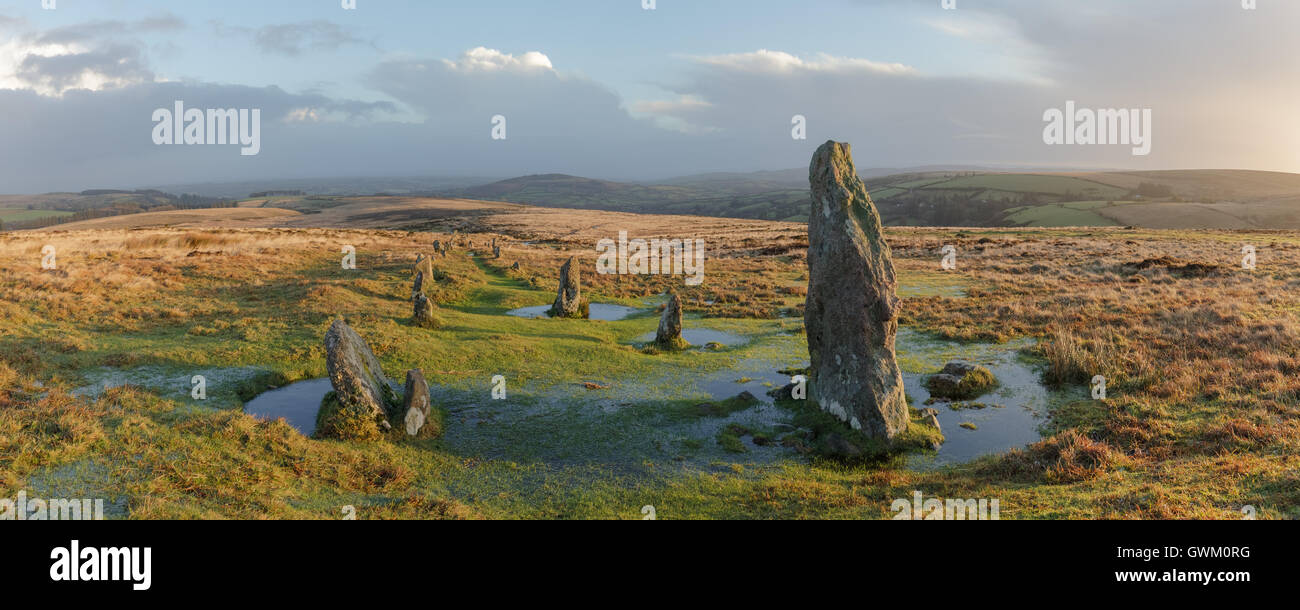 hurston ridge stone row, dartmoor Stock Photo - Alamy