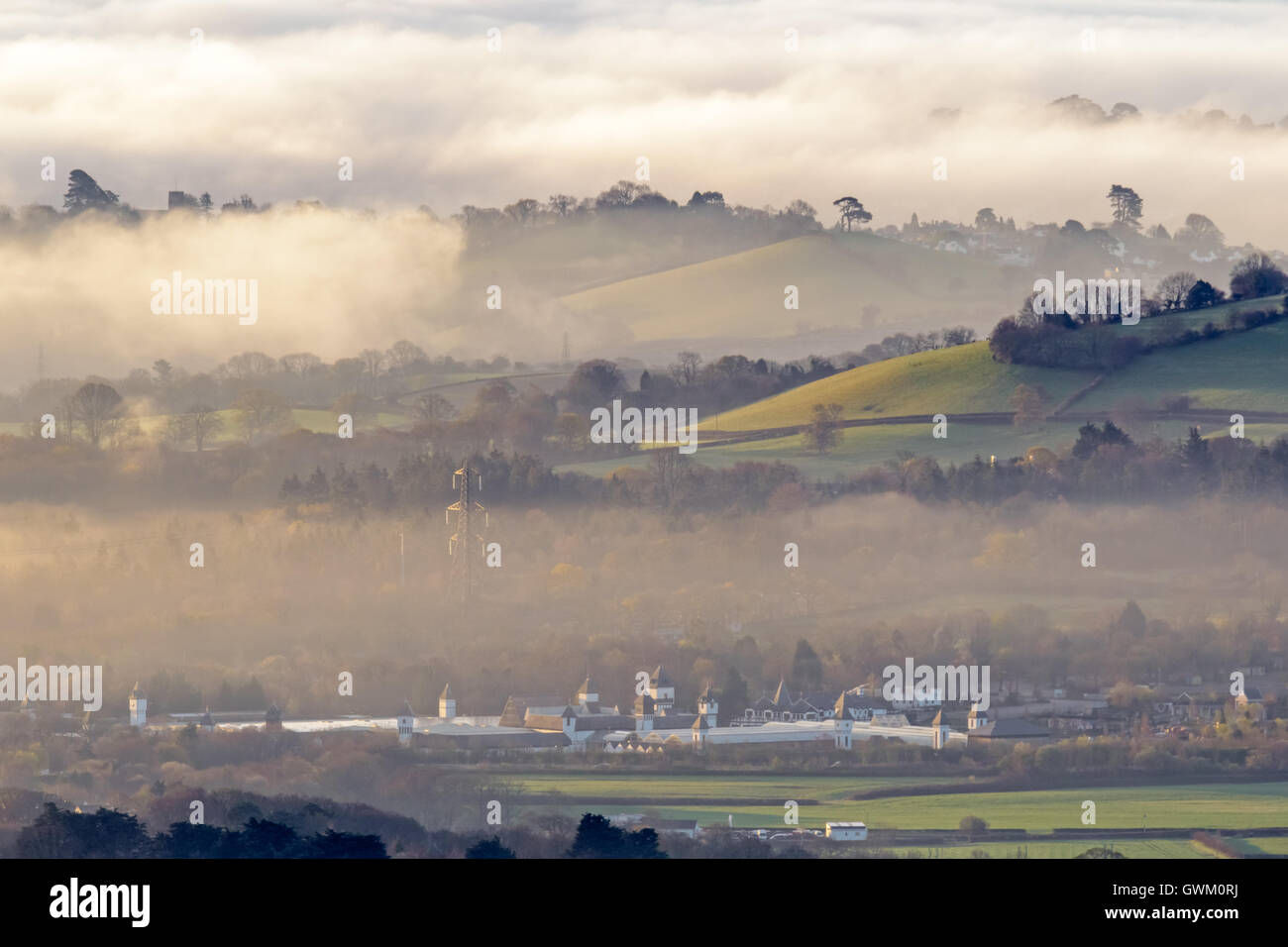 Iconic english castles hi-res stock photography and images - Alamy