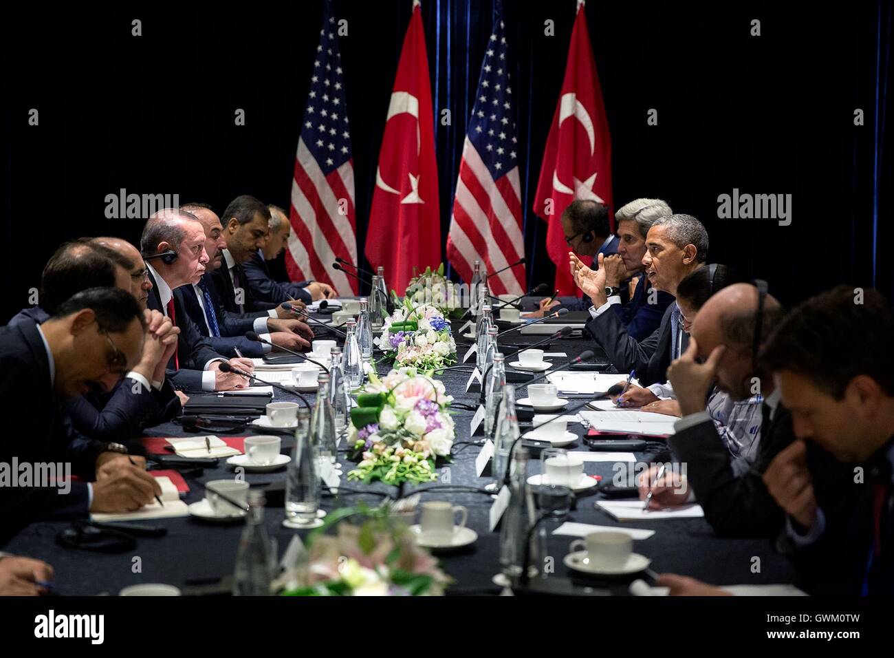 U.S. President Barack Obama and Turkish President Recep Tayyip Erdogan ...
