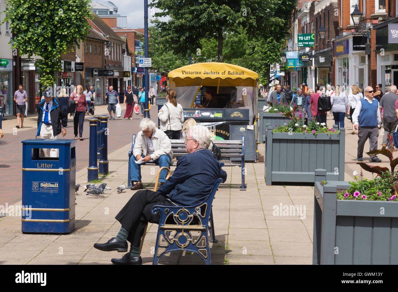 Solihull high street hi-res stock photography and images - Alamy