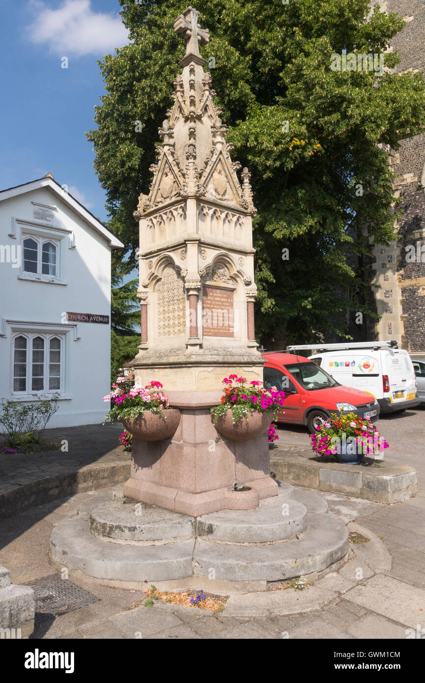 A memorial water fountain to Greville Phillimore, Henley-on-Thames ...