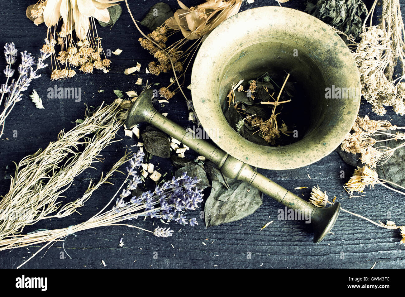 Lavender mortar hi-res stock photography and images - Alamy