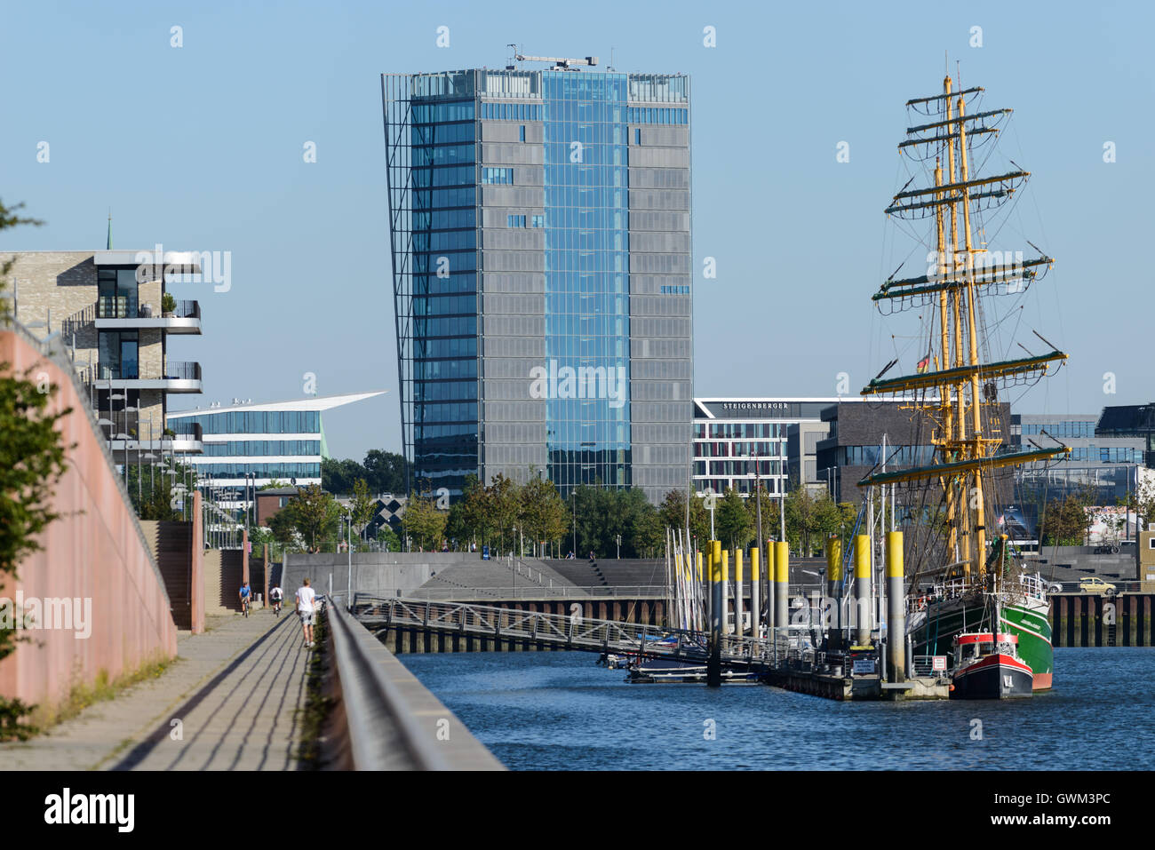 Bremen, view of the waterfront located in the new Harbour quarter ...