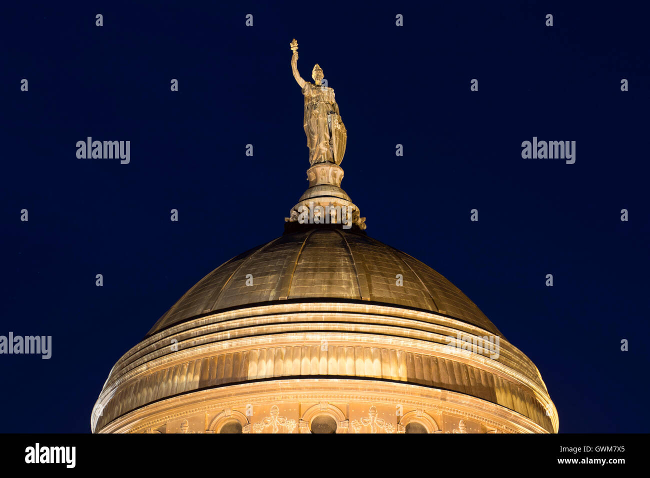Lady Liberty statue at night, Montana State Capitol, Helena, Montana ...