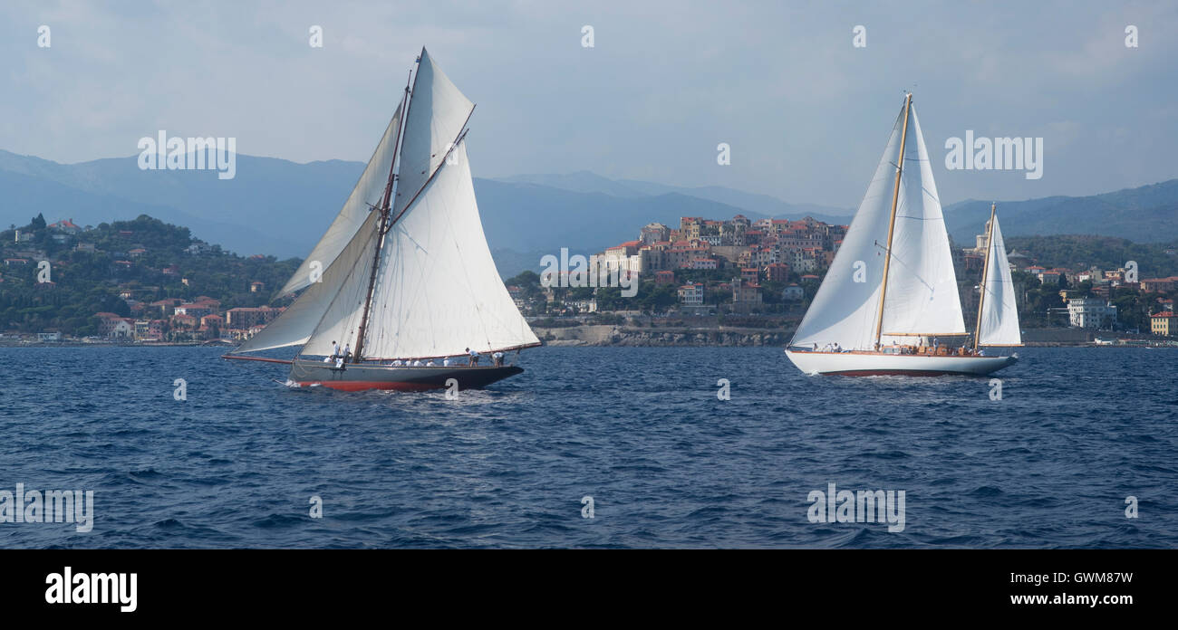 Classic yacht regatta Stock Photo - Alamy