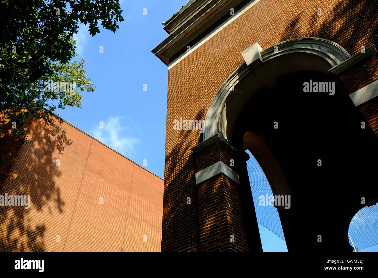 Kensington Library and Town Hall Stock Photo - Alamy