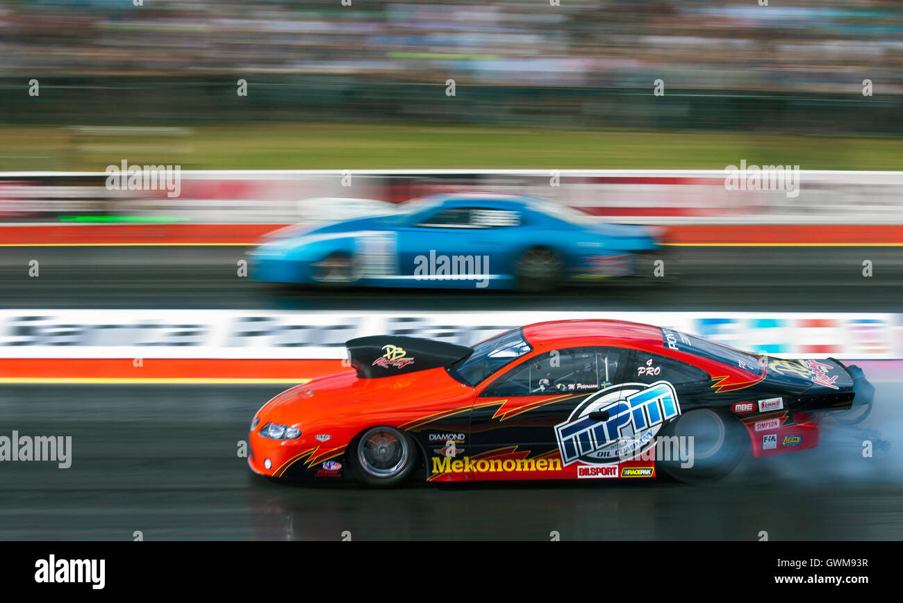 Pro stock cars drag racing hi-res stock photography and images - Alamy