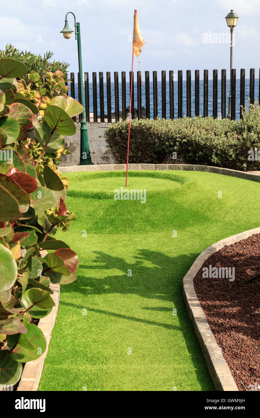 Mini golf ball track hi-res stock photography and images - Alamy