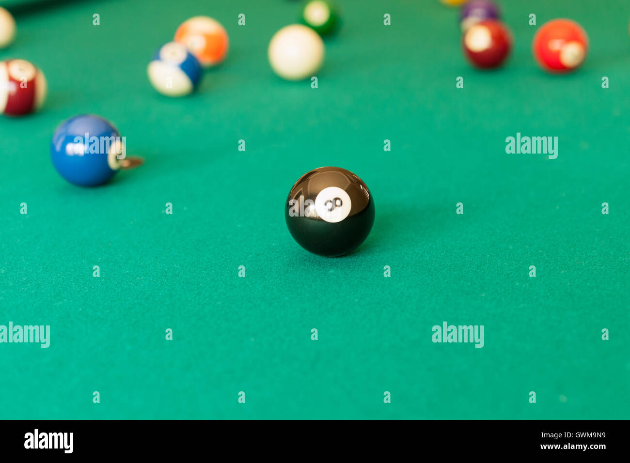 Pool balls cue ball hi-res stock photography and images - Alamy