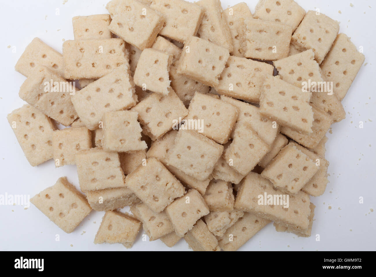 Broken shortbread cookies and crumbs Stock Photo - Alamy