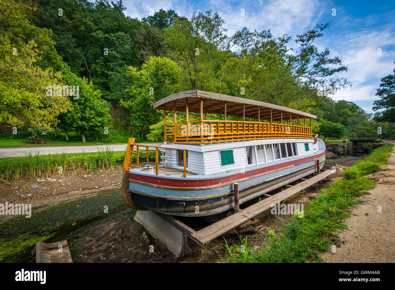 The Charles F. Mercer Canal Boat, at Chesapeake & Ohio Canal National ...