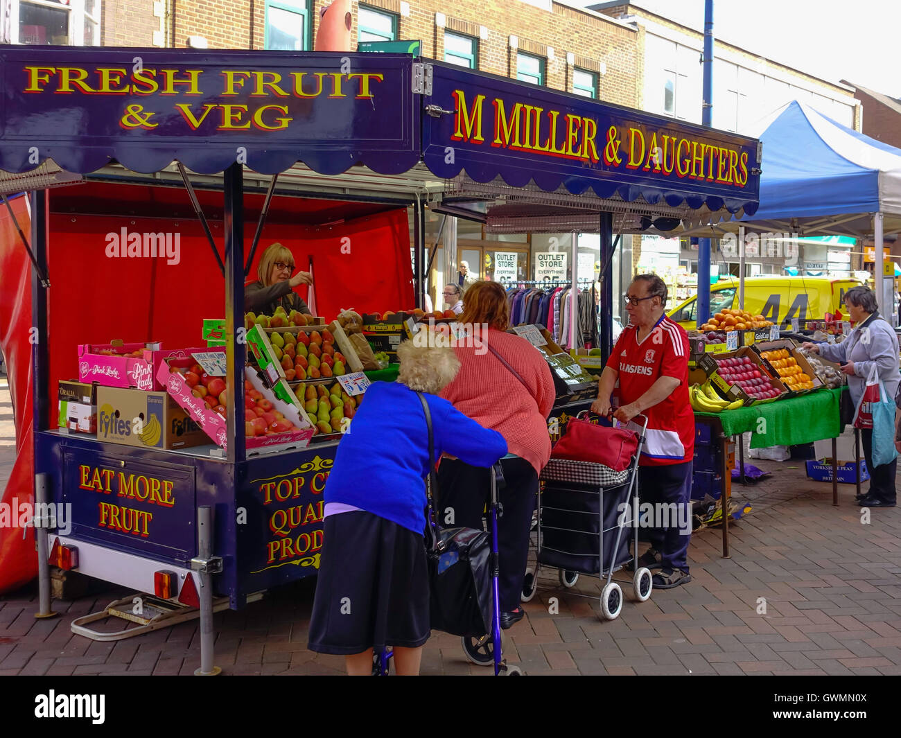 Redcar Market stall selling fresh fruit and Vegetables Stock Photo - Alamy