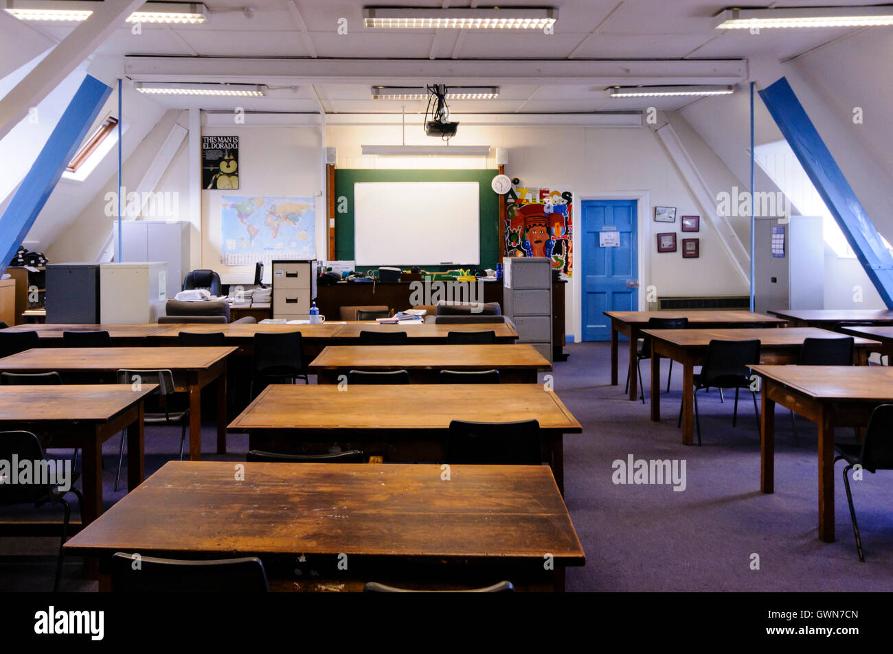 Interactive whiteboard school hi-res stock photography and images - Alamy