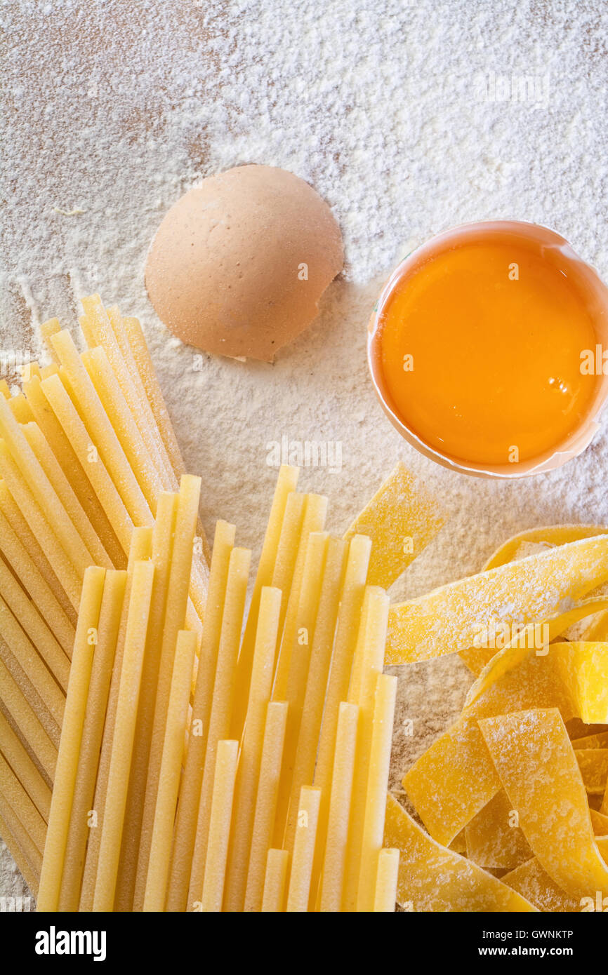 raw pasta spaghetti, italian cuisine Stock Photo - Alamy