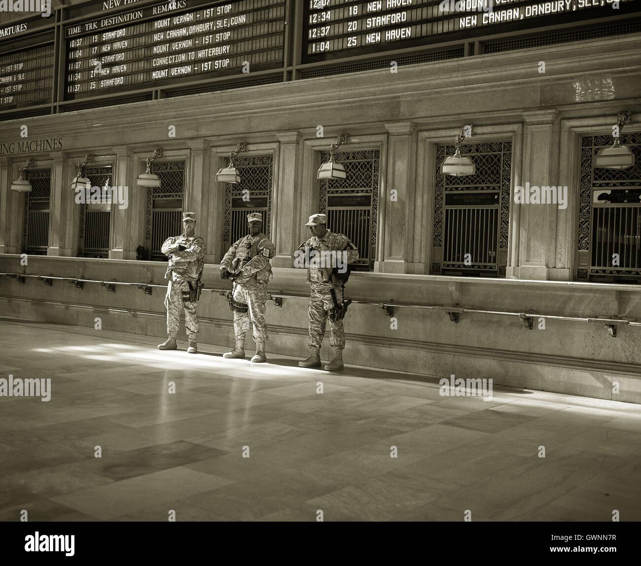 Safety for soldiers hi-res stock photography and images - Alamy