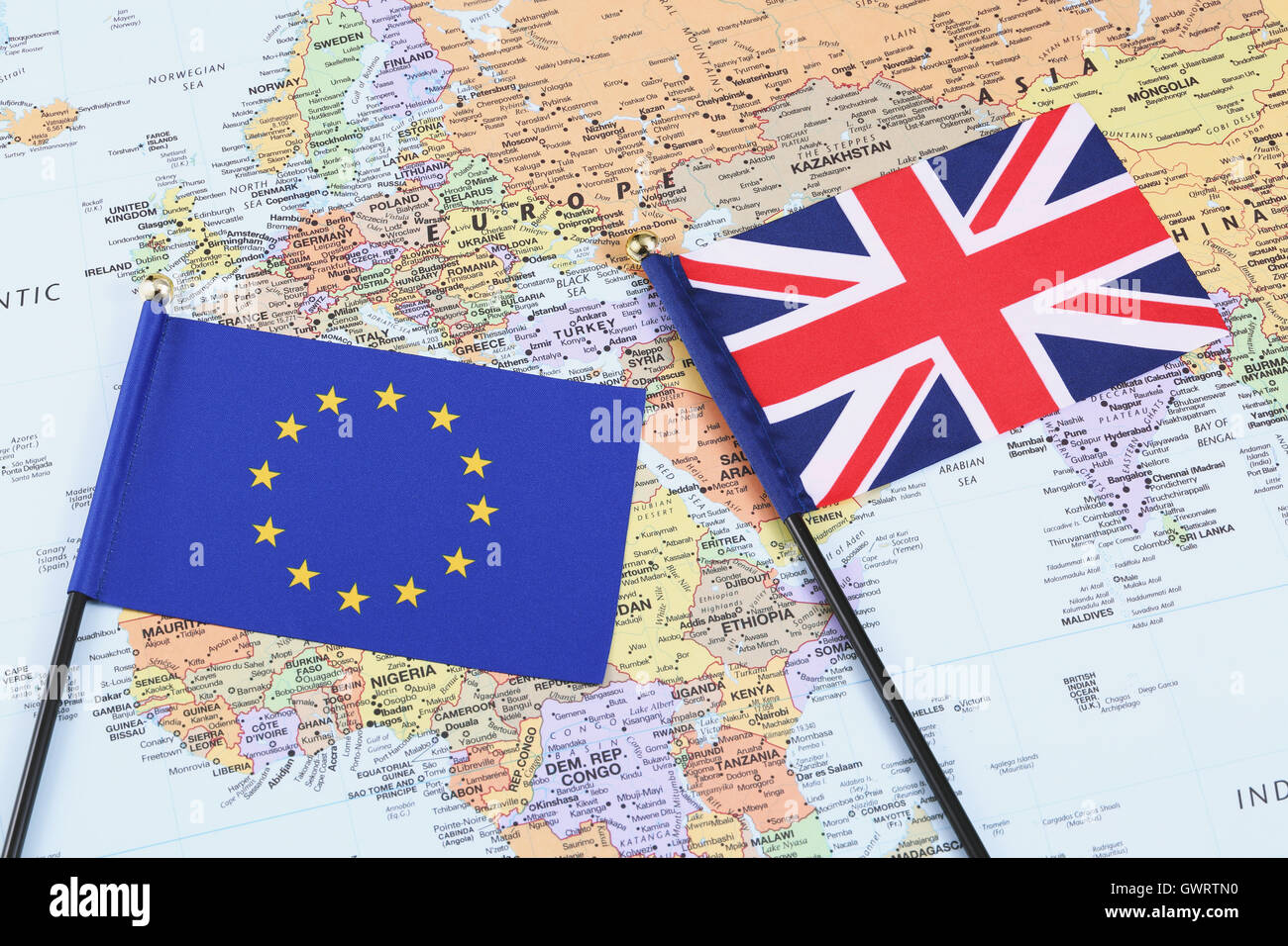 Eu flags europe map hi-res stock photography and images - Alamy