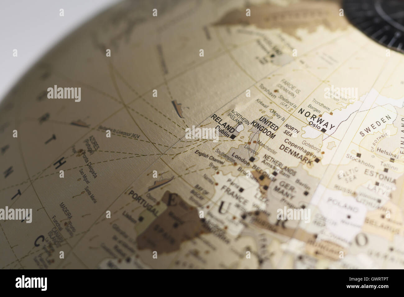World map studio hi-res stock photography and images - Alamy