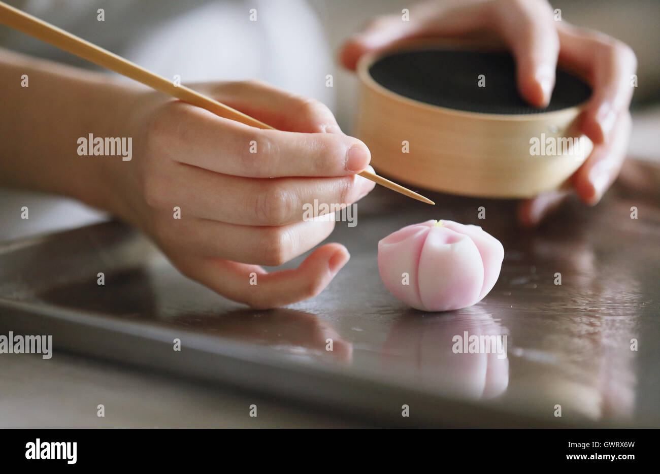 Pastry chef creating Japanese confectionery Stock Photo - Alamy