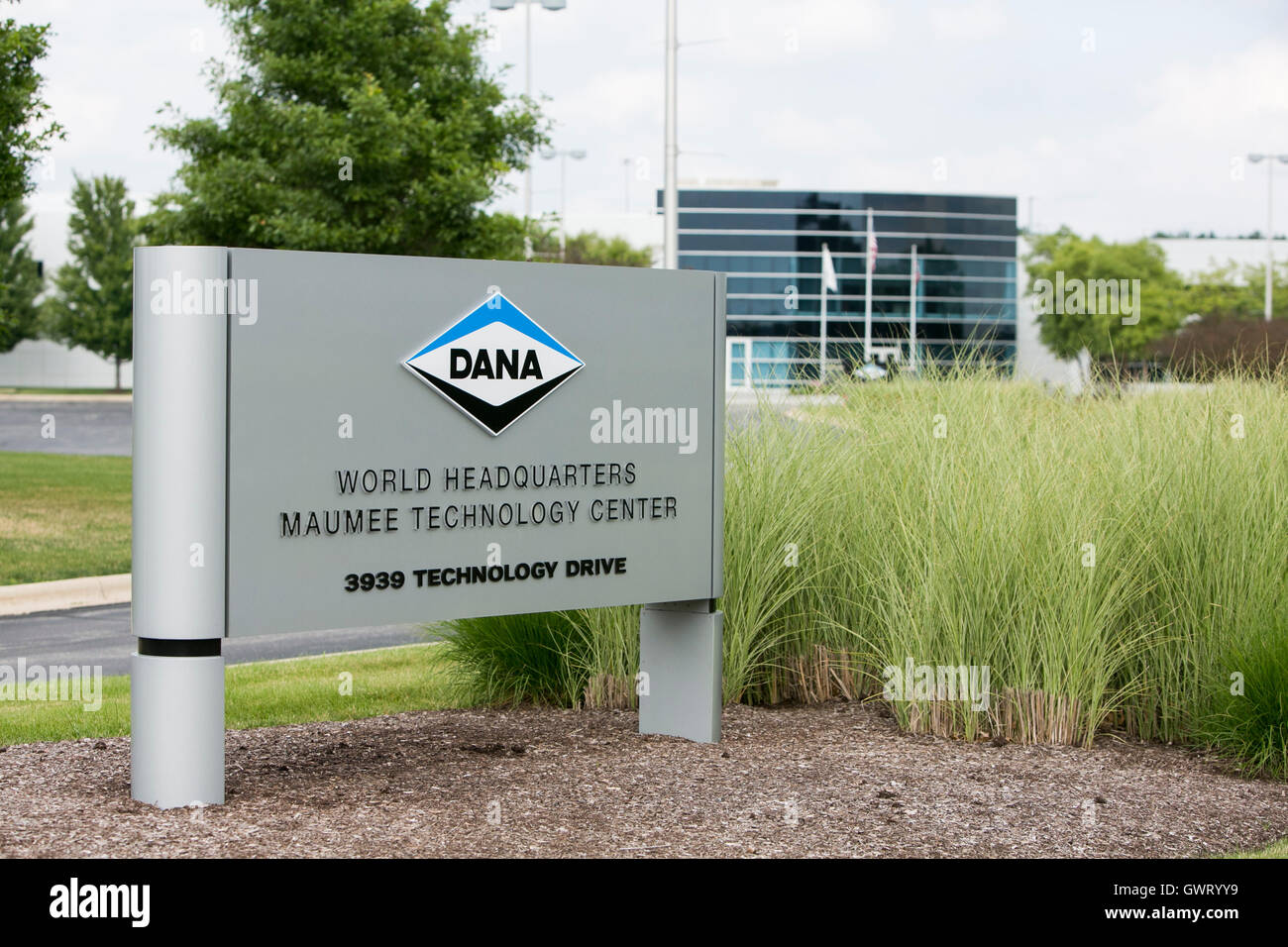 Logo sign outside headquarters dana hi-res stock photography and images ...