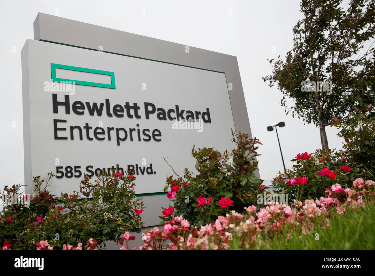 Hpe business company logo hi-res stock photography and images - Alamy