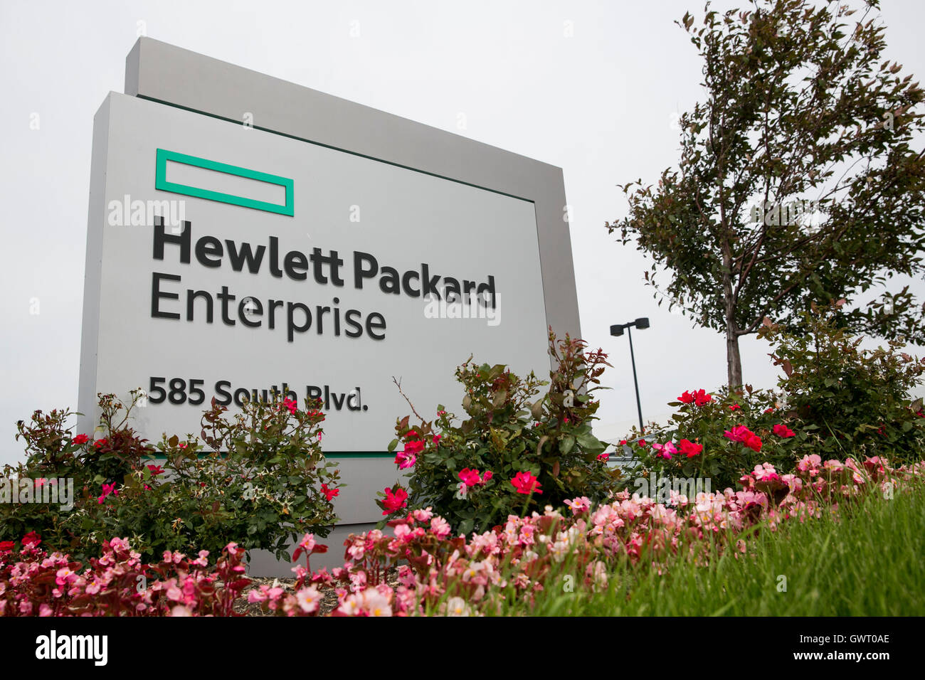 Hpe logo hi-res stock photography and images - Alamy