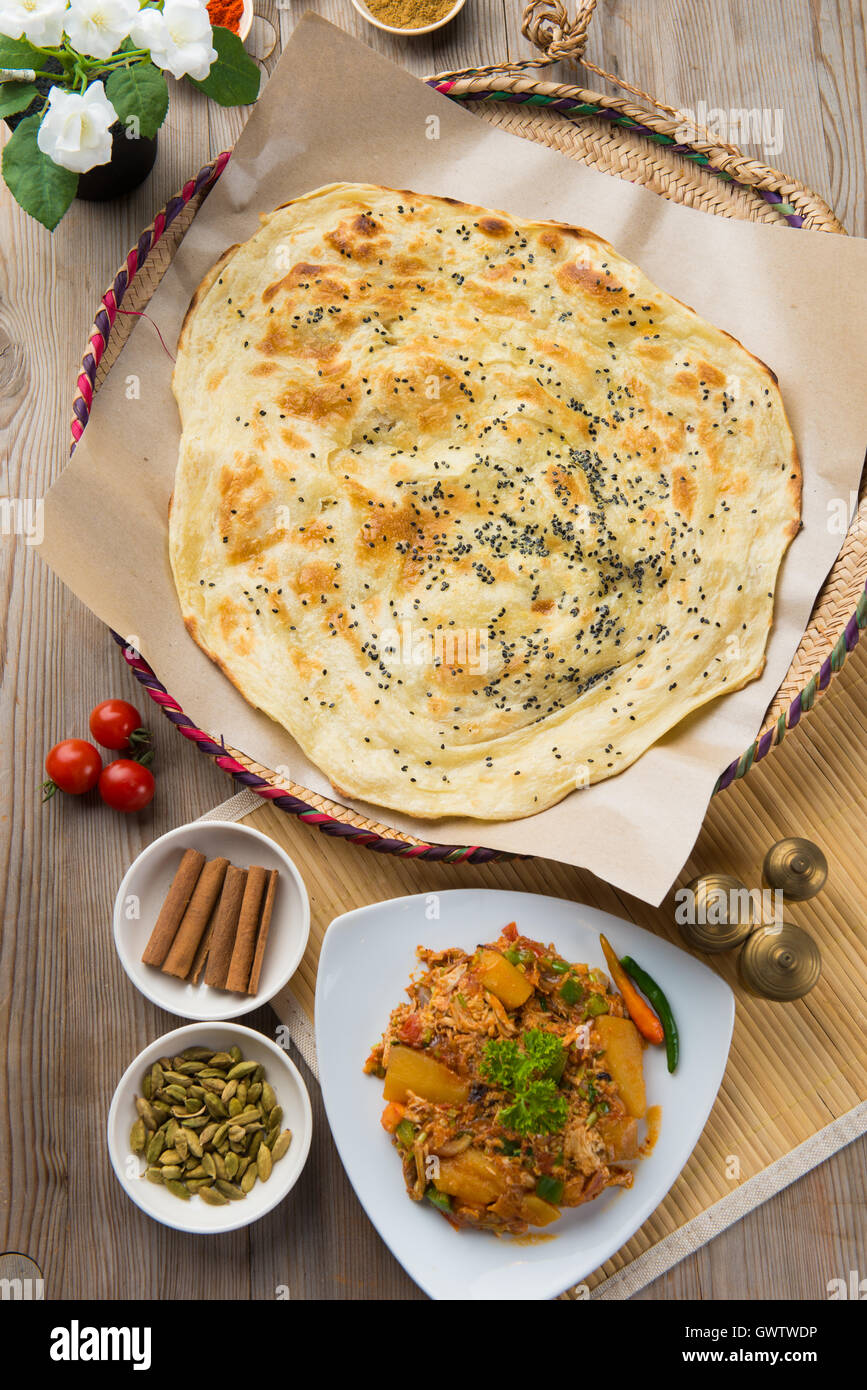 Malawah or Malawach traditional yemeni bread Stock Photo - Alamy