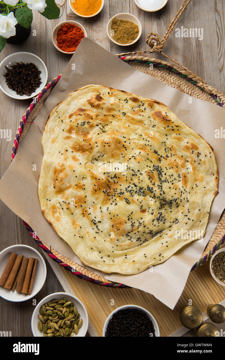 Yemeni flatbread hi-res stock photography and images - Alamy